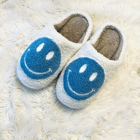Shoes | Smiley Face Slippers | Poshmark